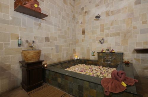 Sembunyi Spa
